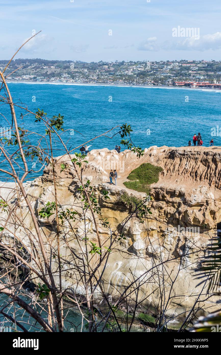 View waterfront homes waves hi-res stock photography and images - Alamy