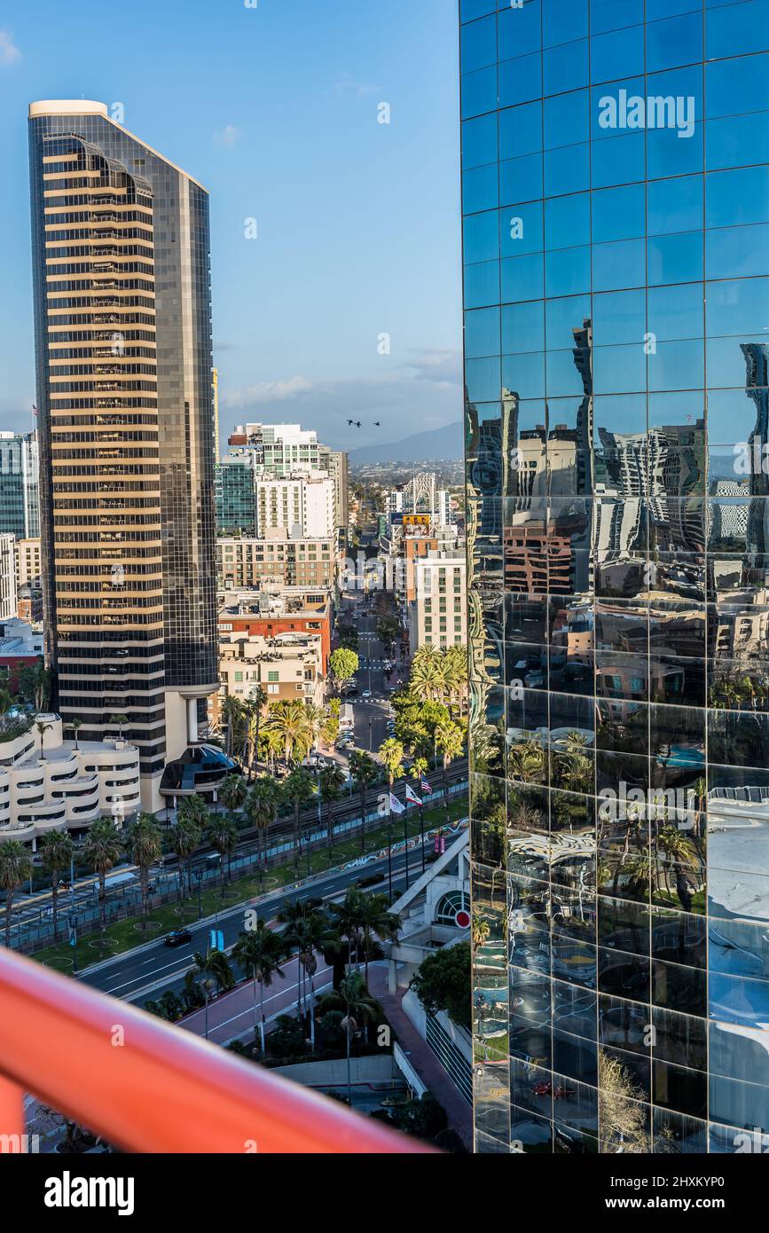 Midtown and downtown area hi-res stock photography and images - Alamy