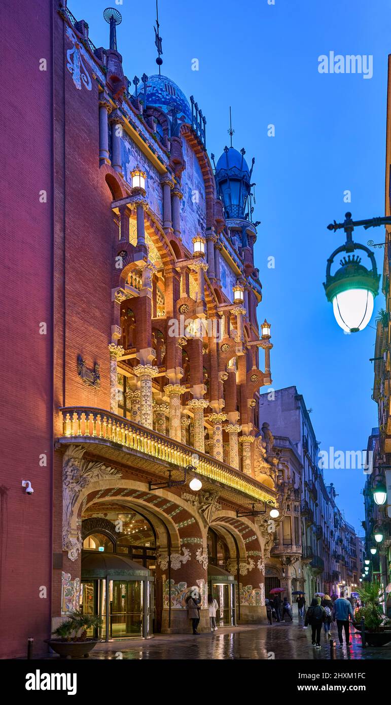 Principal facade of The Palau de la Musica Catalana. Barcelona ...