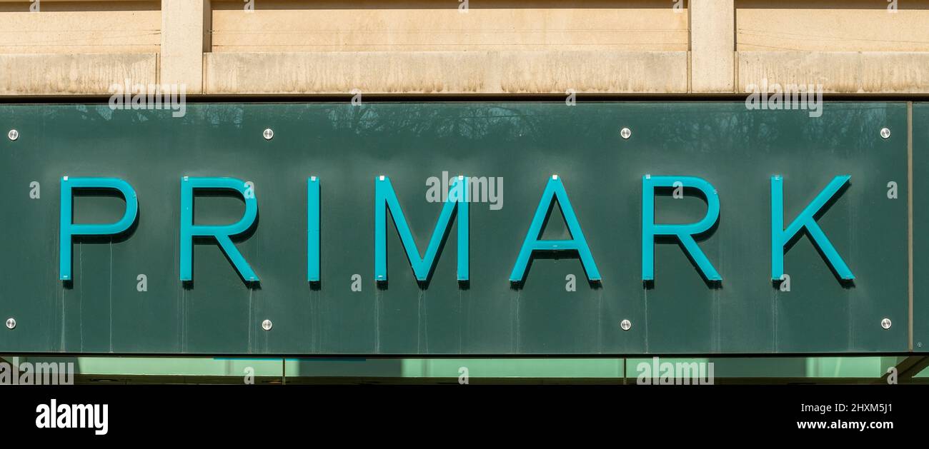 Primark edinburgh hi-res stock photography and images - Alamy