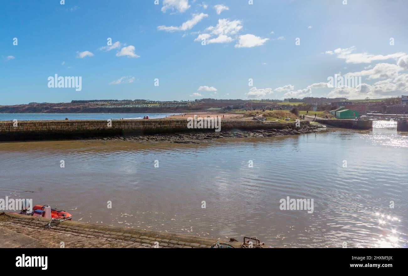 St Andrew's Harbour and Beach, St Andrews, Fife, Scotland, UK Stock ...
