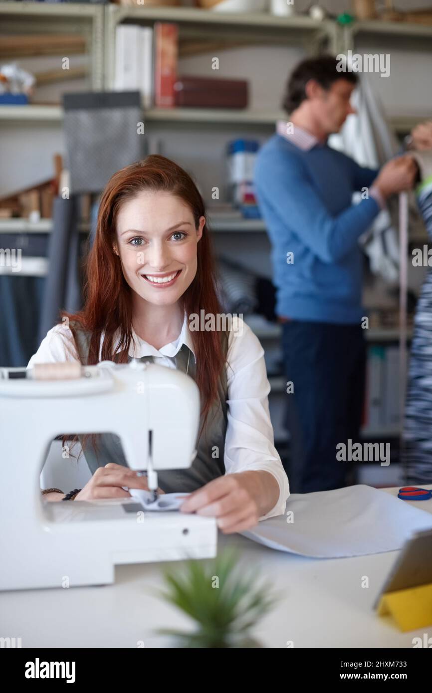 Women stitching clothes hi-res stock photography and images - Alamy