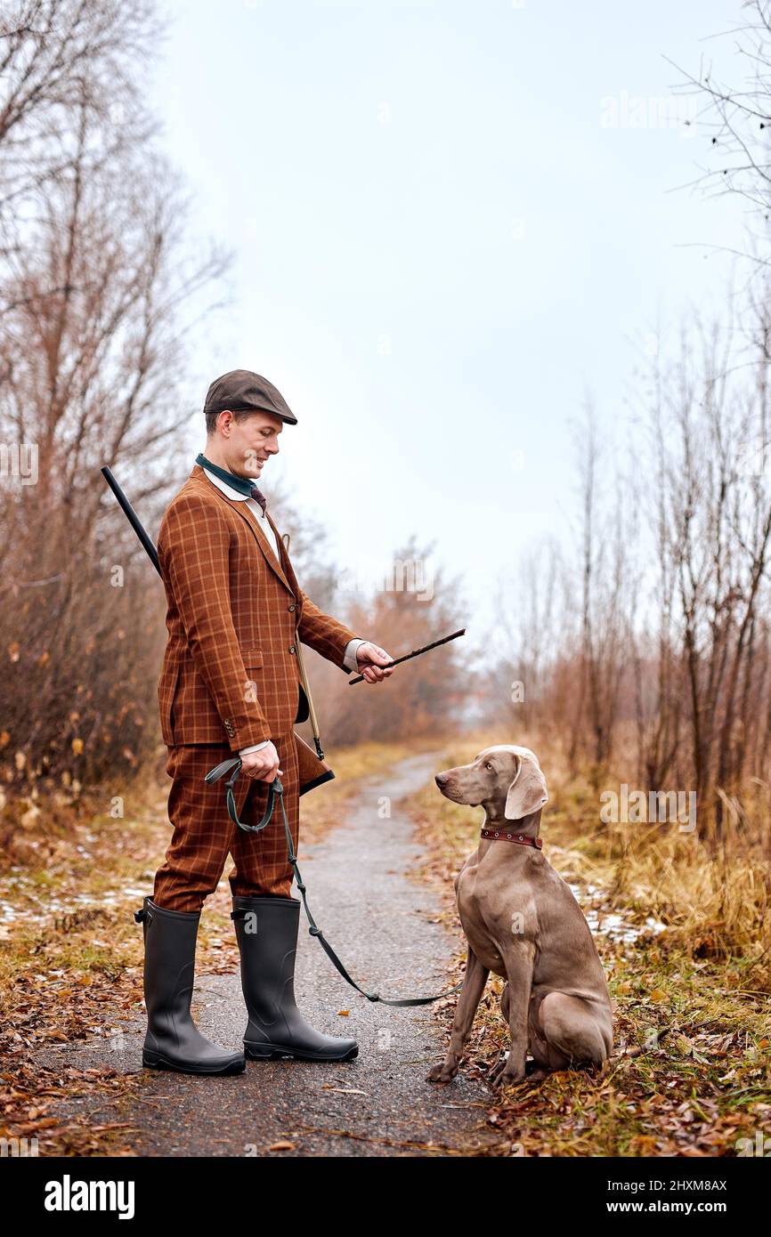 Strong commands hi-res stock photography and images - Alamy