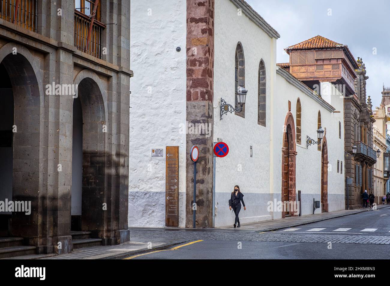 Iglesia de las catalinas and Palacio de Nava, in plaza del Adelantado ...
