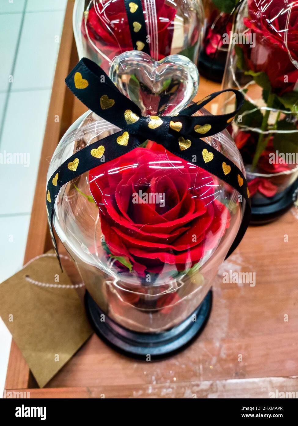 Selling rose hi-res stock photography and images - Alamy