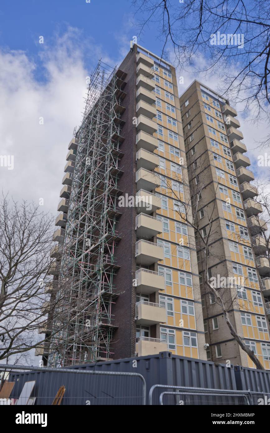 Run-down social housing estate facilities in Hackney,London,England,UK ...