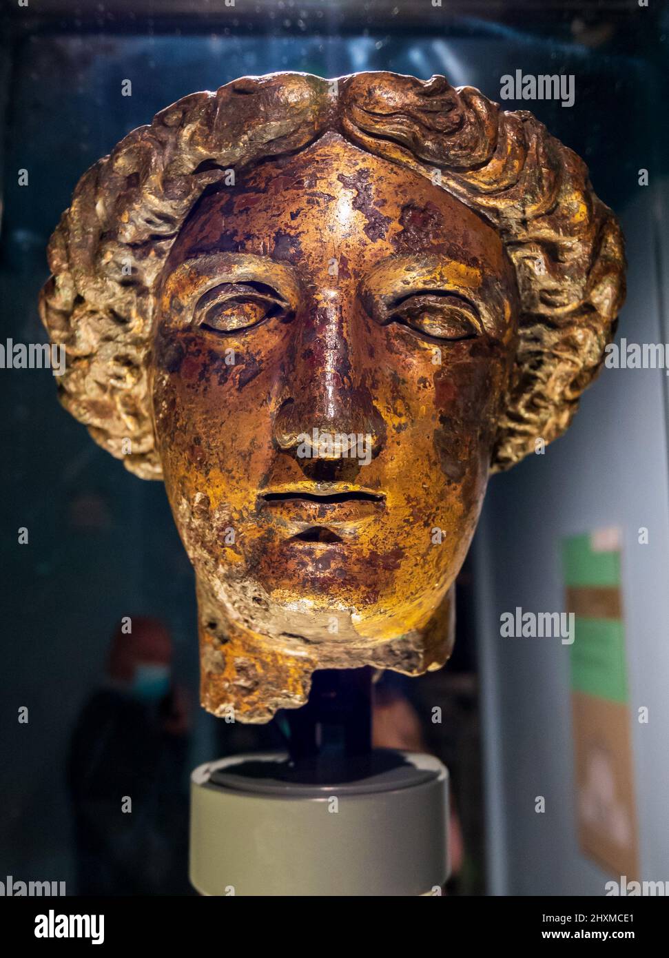 Roman goddess minerva head hi-res stock photography and images - Alamy