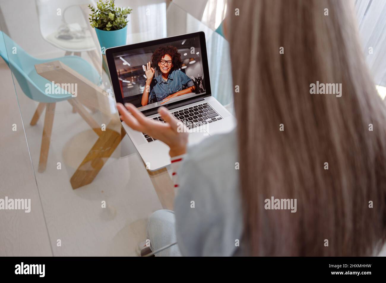 Communication laptop hi-res stock photography and images - Alamy
