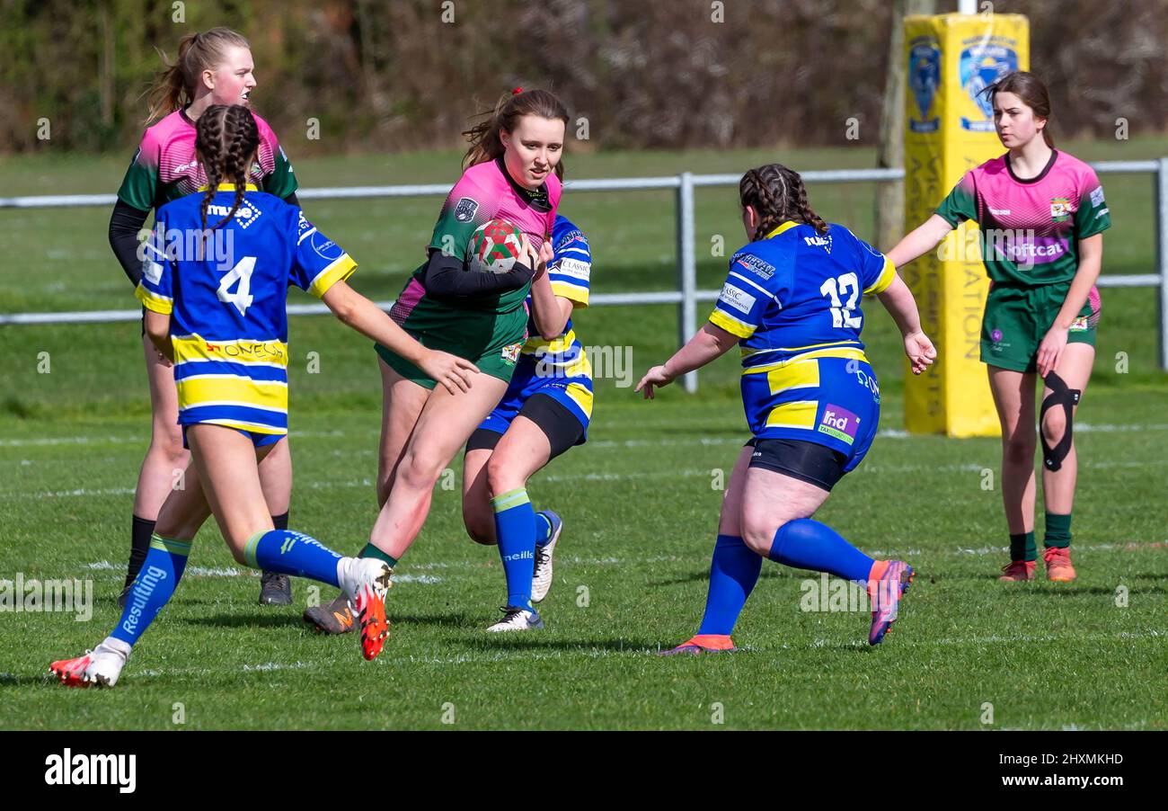 Warrington wolves girls rugby league team hi-res stock photography and ...