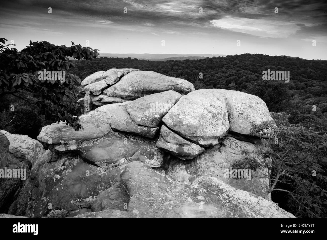 Rock formations at Garden of the Gods State Park, Southern Illinois ...