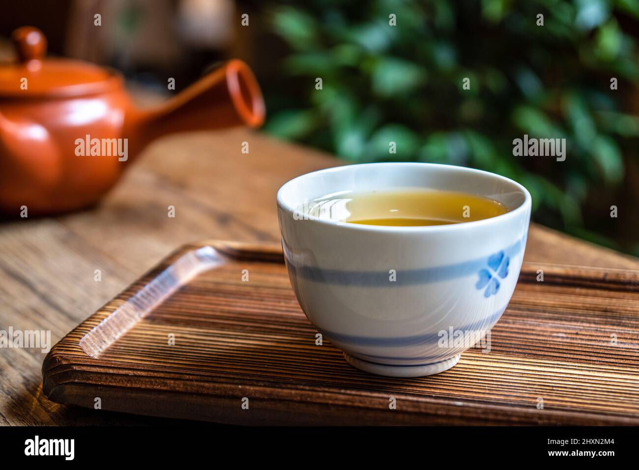 Japanese green tea in a traditional cup Stock Photo - Alamy