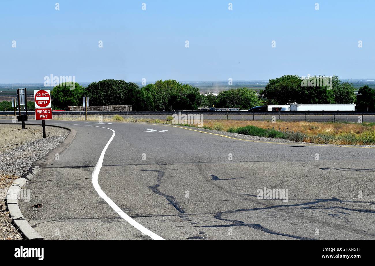 entrance to a freeway roadside rest stop in California Stock Photo - Alamy