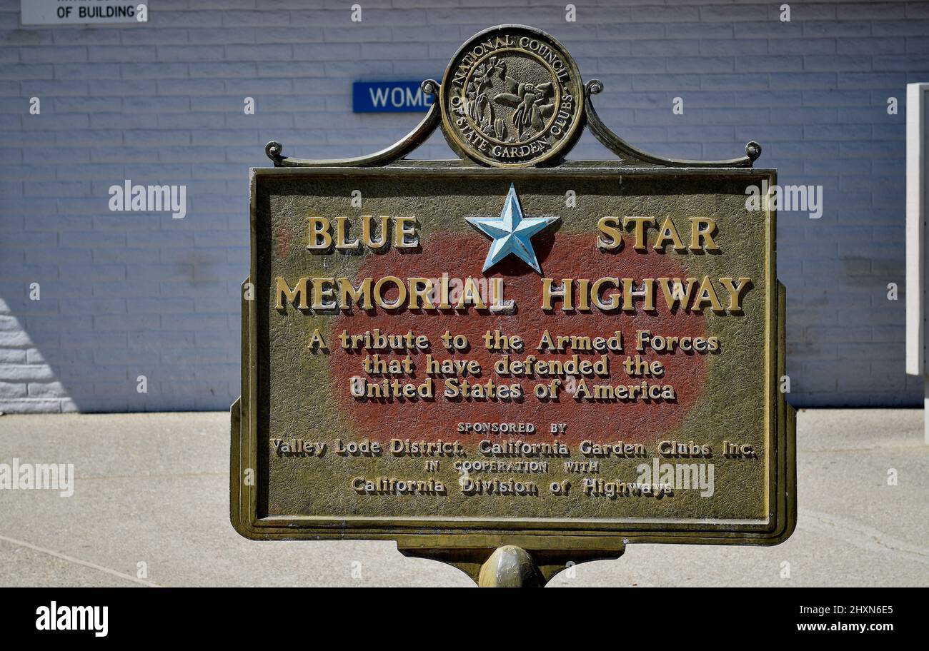 Blue Star Memorial Highway rest stop sign along I-5 freeway in ...
