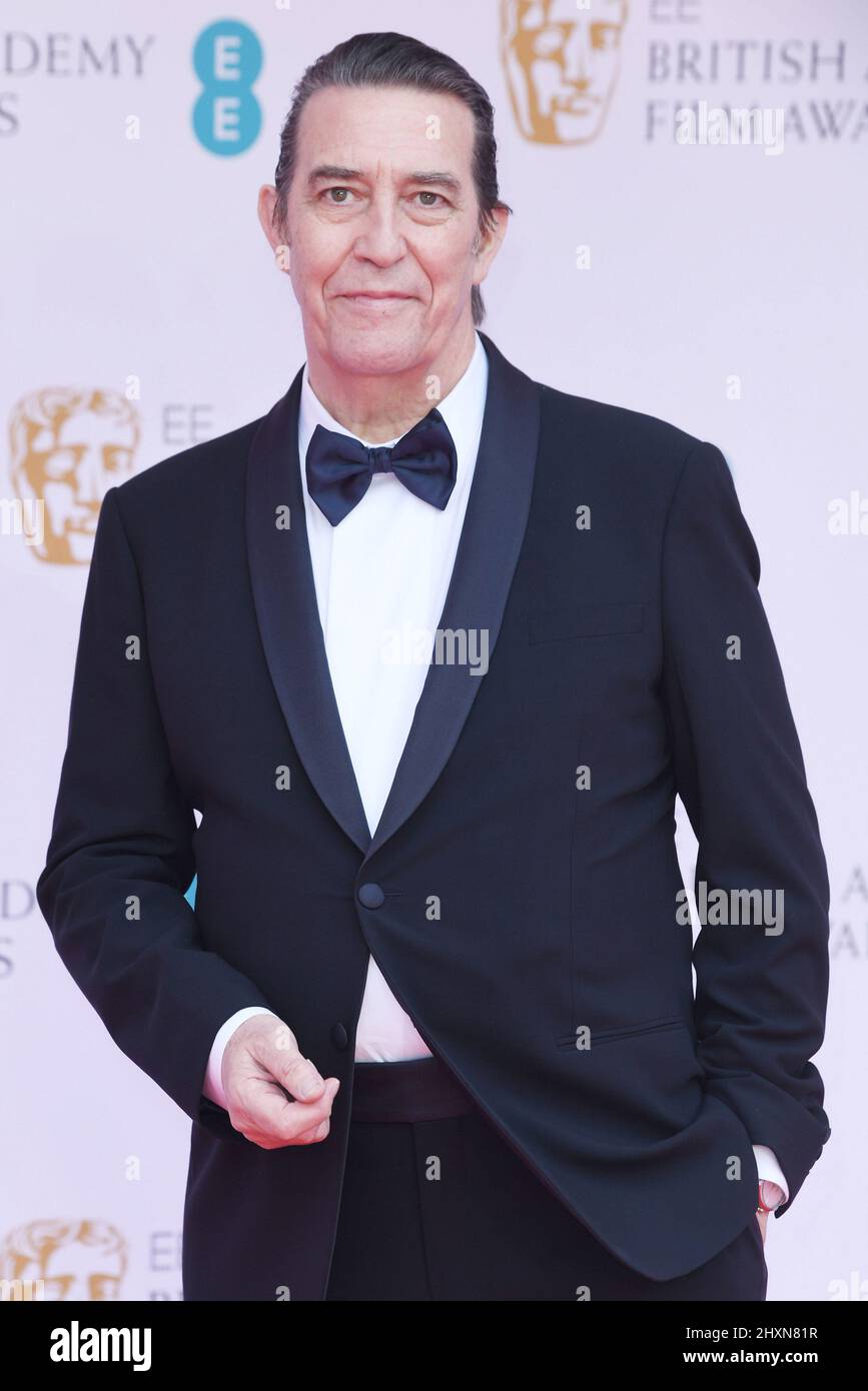 London, UK. 13th Mar, 2022. Irish actor Ciaran Hinds attends the EE ...
