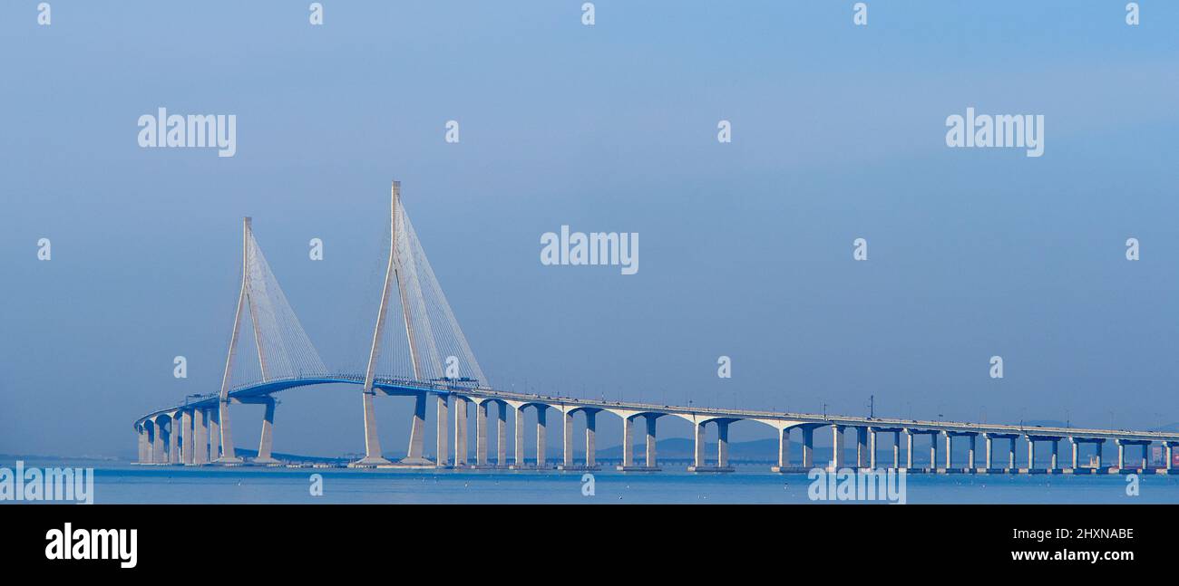 Incheon bridge construction hi-res stock photography and images - Alamy