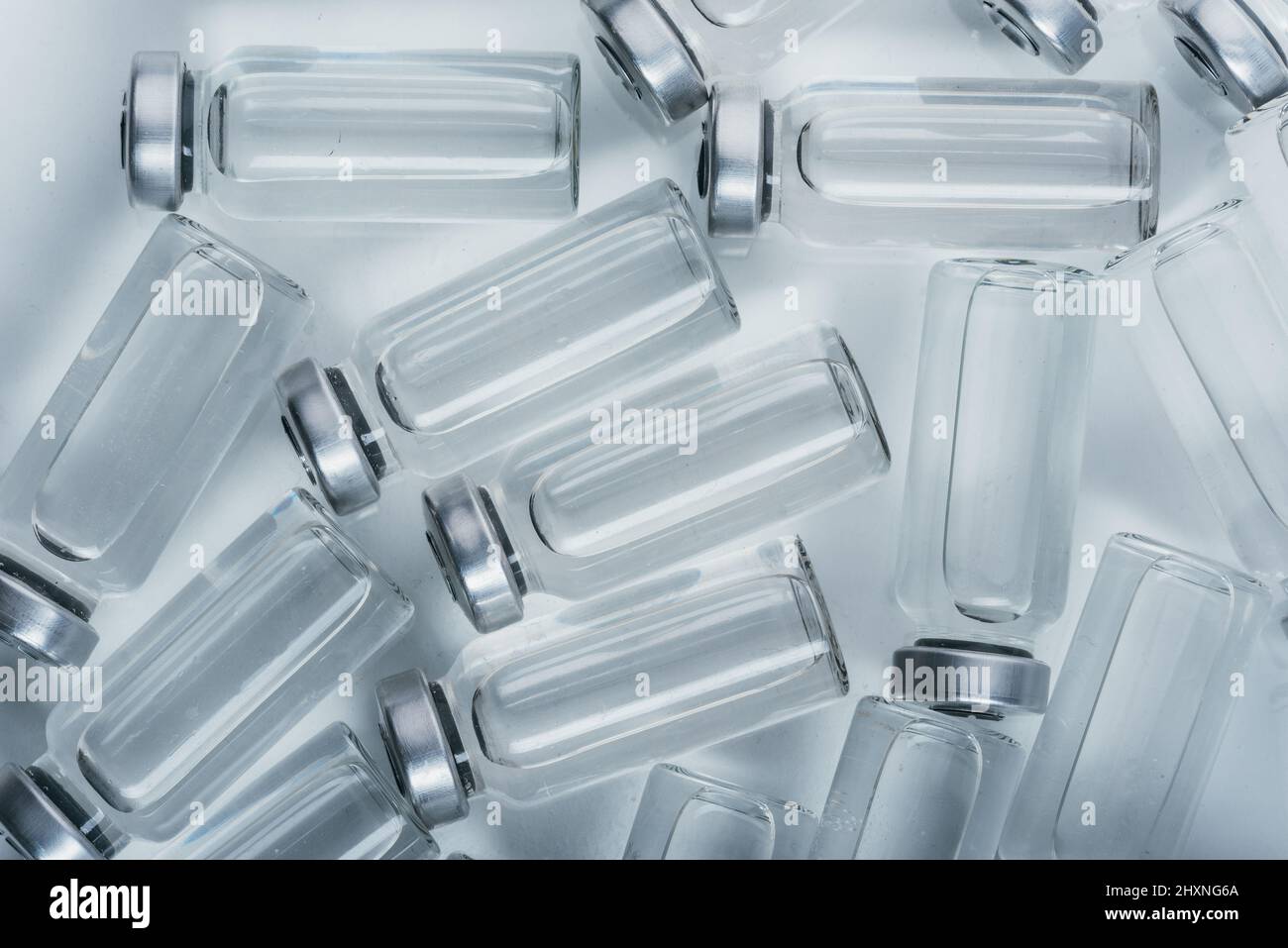 Injection molding medical hi-res stock photography and images - Alamy