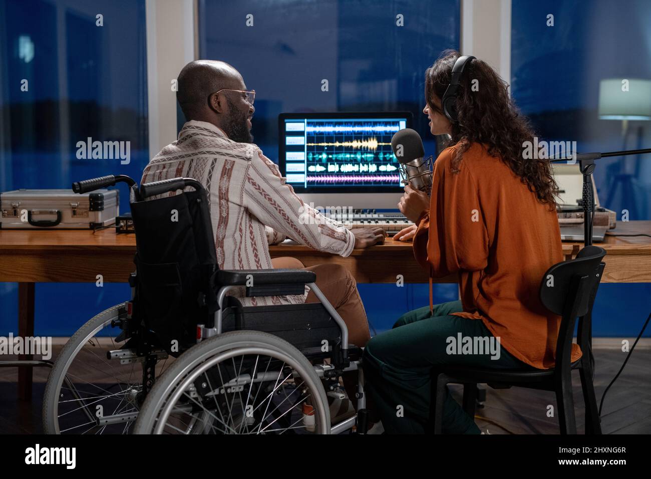 Spectrogram hi-res stock photography and images - Alamy