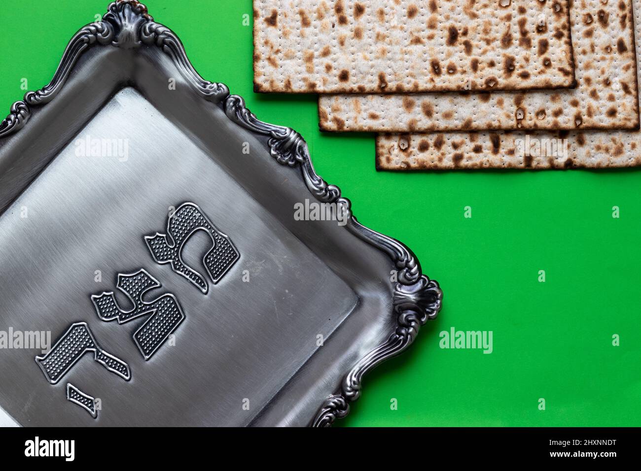 Unleavened bread jewish hi-res stock photography and images - Alamy