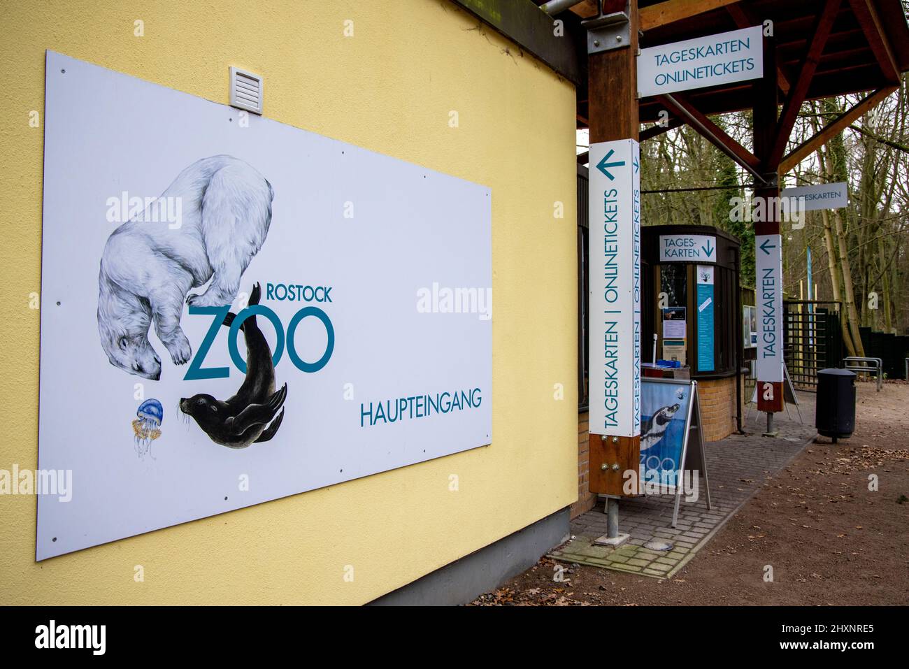 Rostock, Germany. 18th Jan, 2022. The entrance area to Rostock Zoo with ...