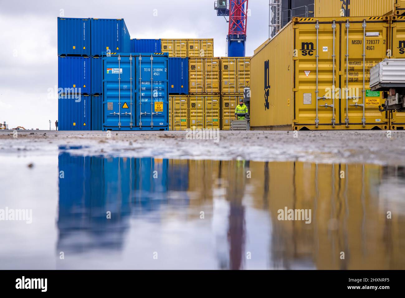 Mukran, Germany. 11th Feb, 2022. A container is unloaded at the port of ...