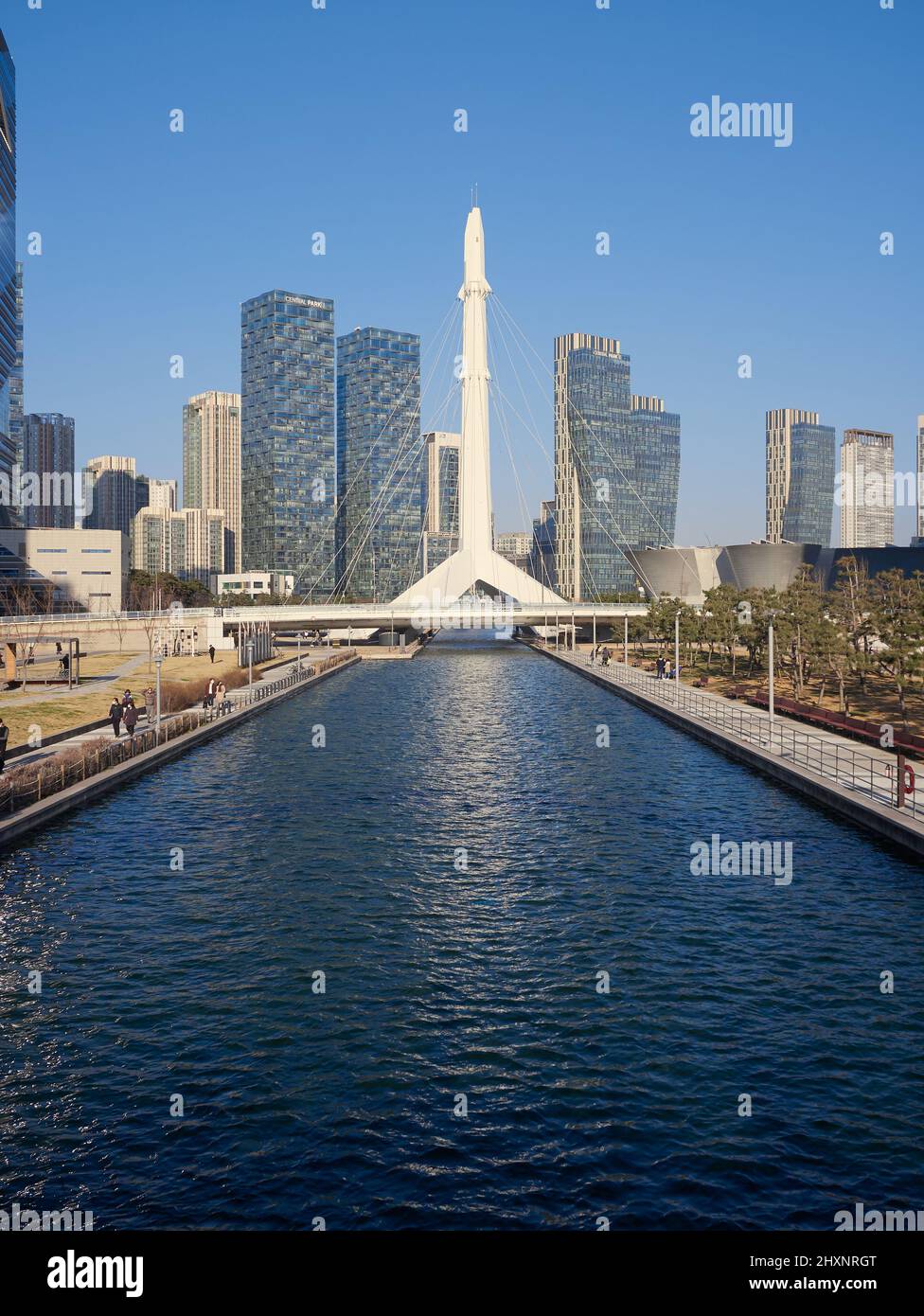 Bridge in the Songdo Central Park, Incheon, South Korea Stock Photo - Alamy