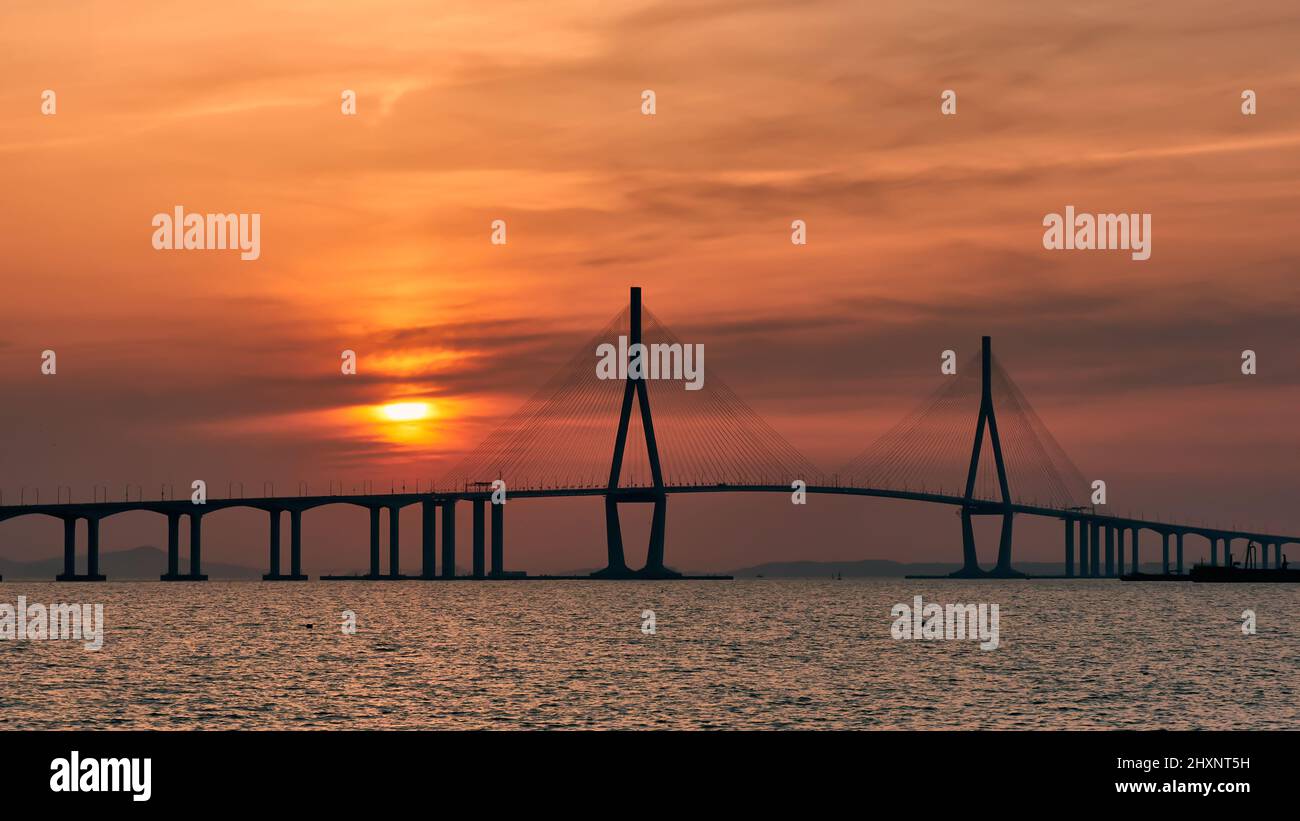 Incheon bridge construction hi-res stock photography and images - Alamy