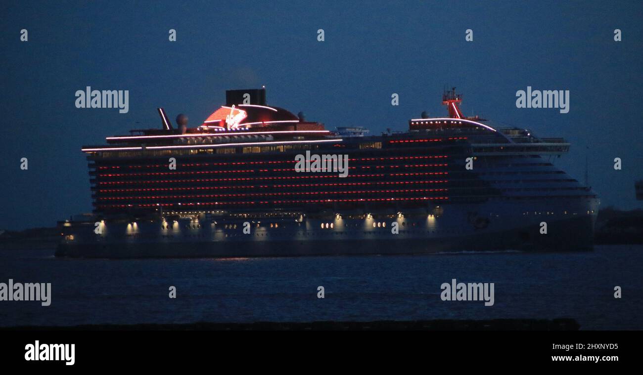 Virgin Voyages Valiant lady Stock Photo - Alamy