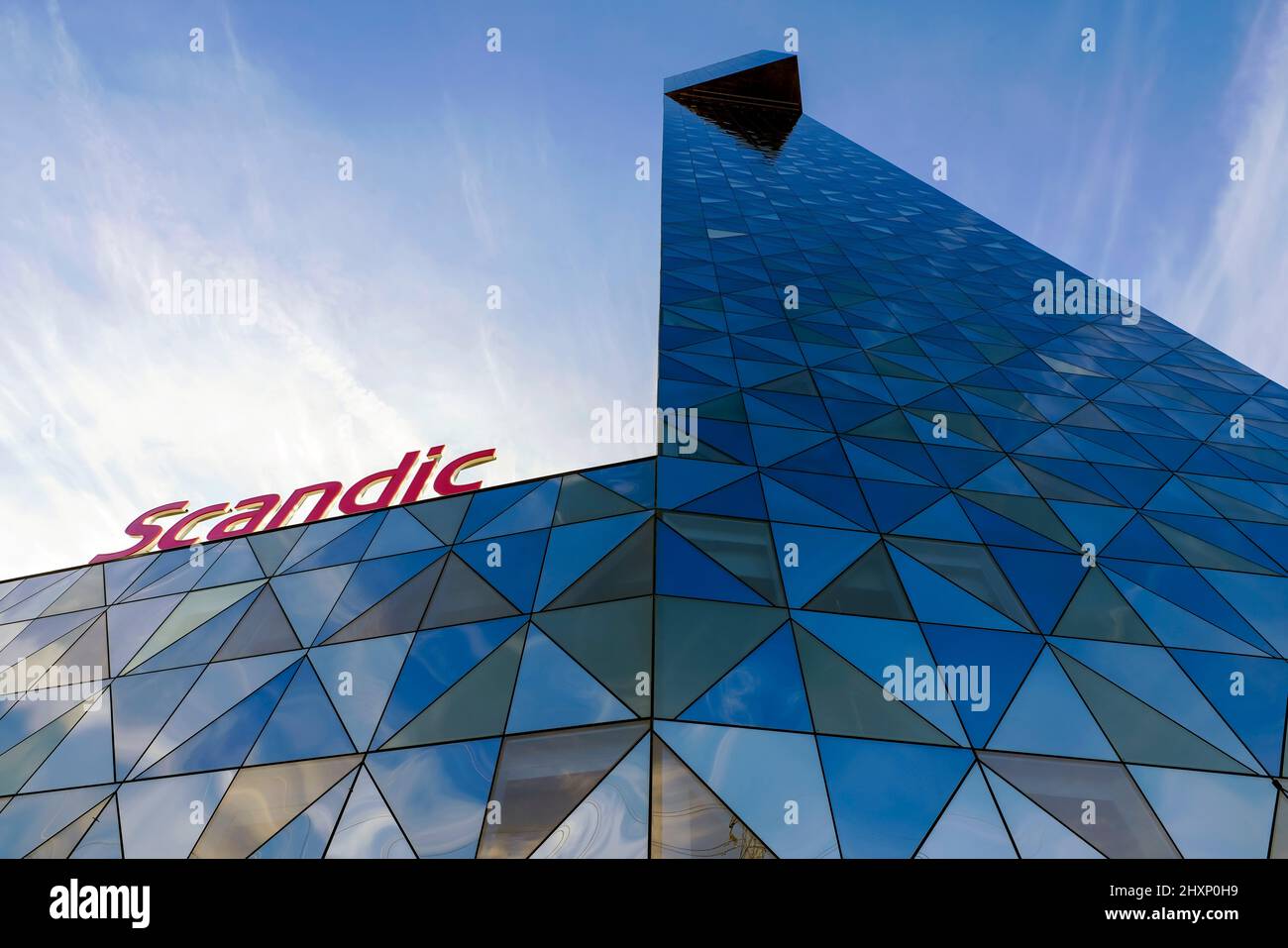 Scandic Victoria Hotel by architect Gert Wingårdh in Kista, Stockholm ...