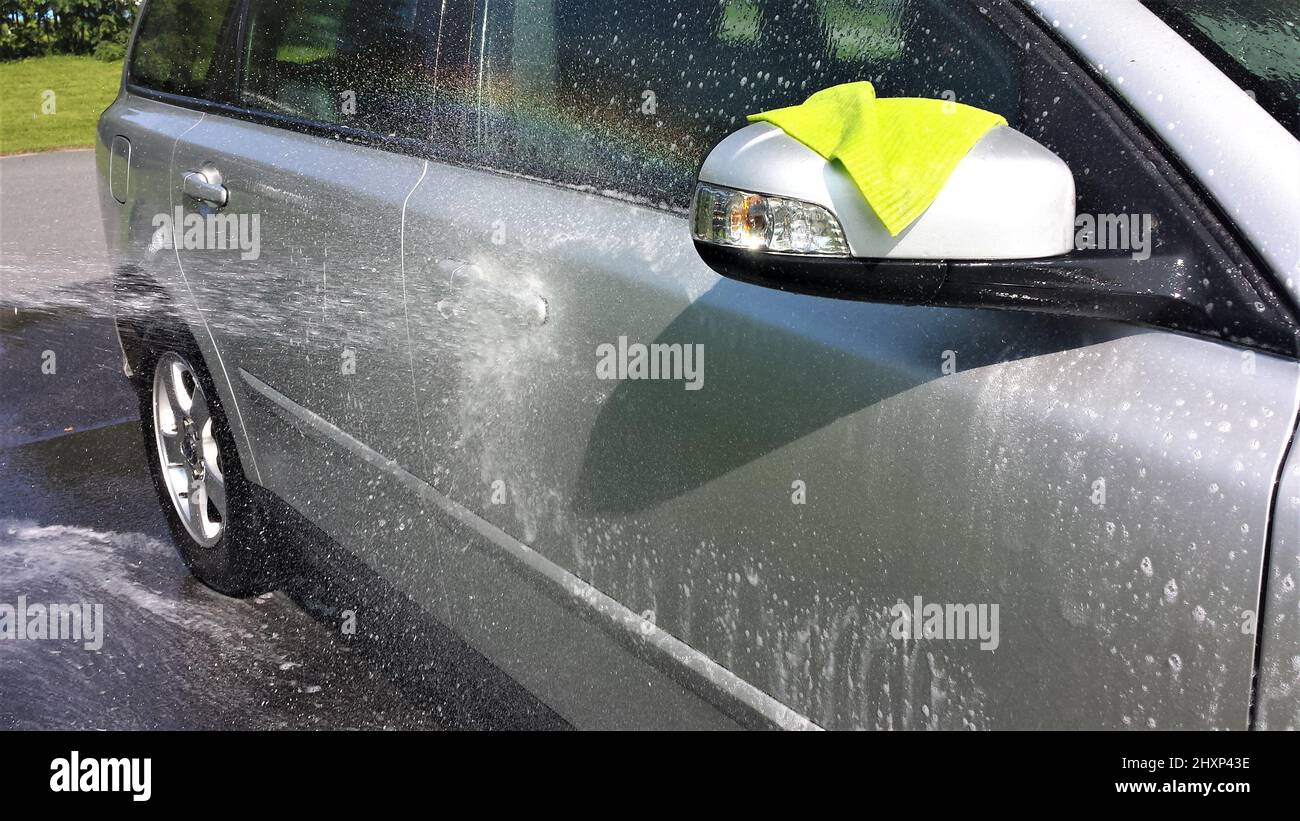 House of carwash hi-res stock photography and images - Alamy