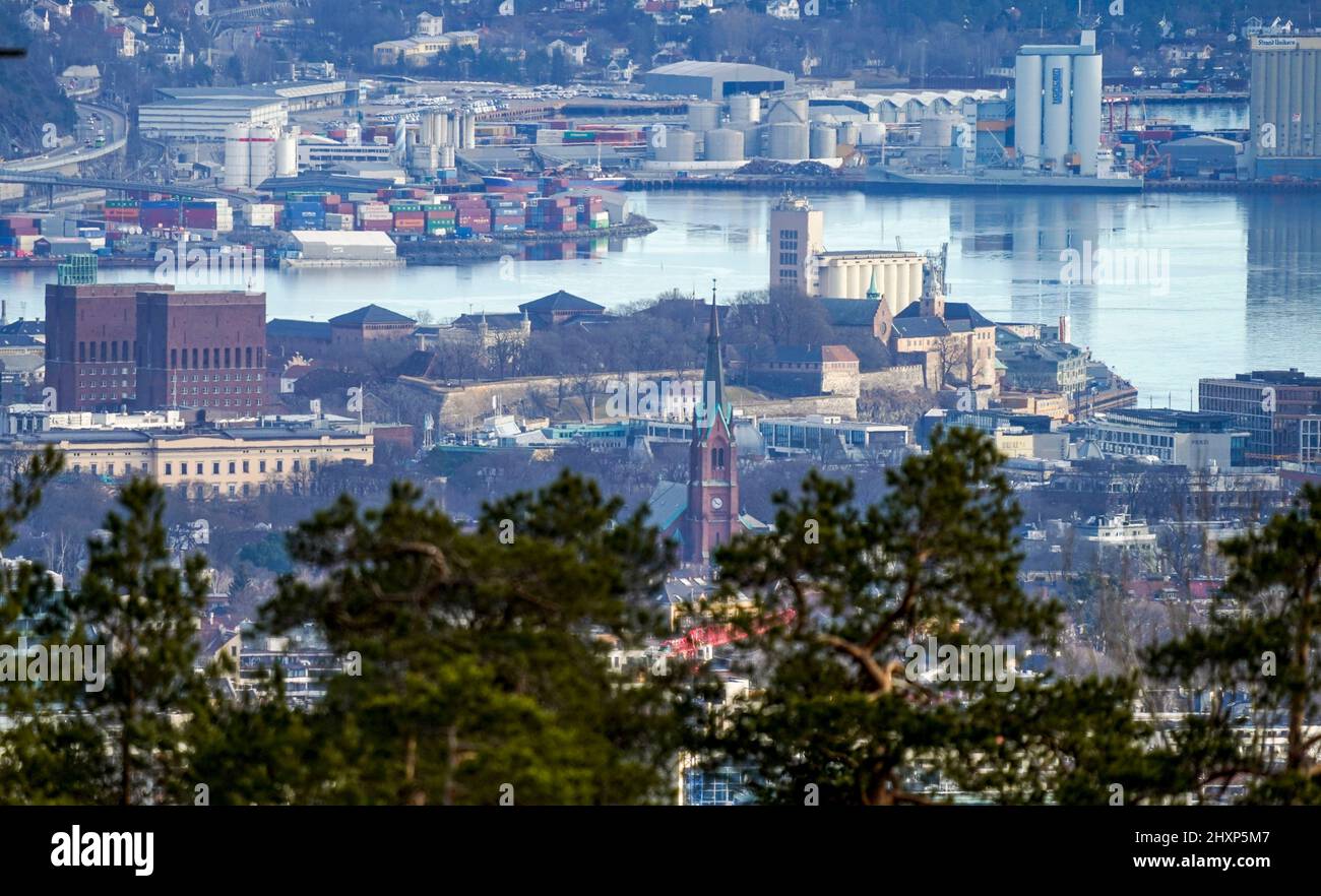 Oslo 20220306.View of Oslo. To the left: Oslo City Hall, the container ...