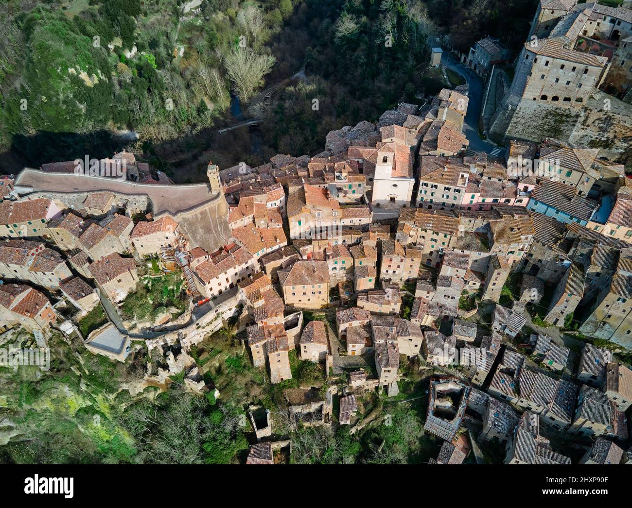 Aerial view of medieval town Sorano, Tuscany, Italy Stock Photo - Alamy