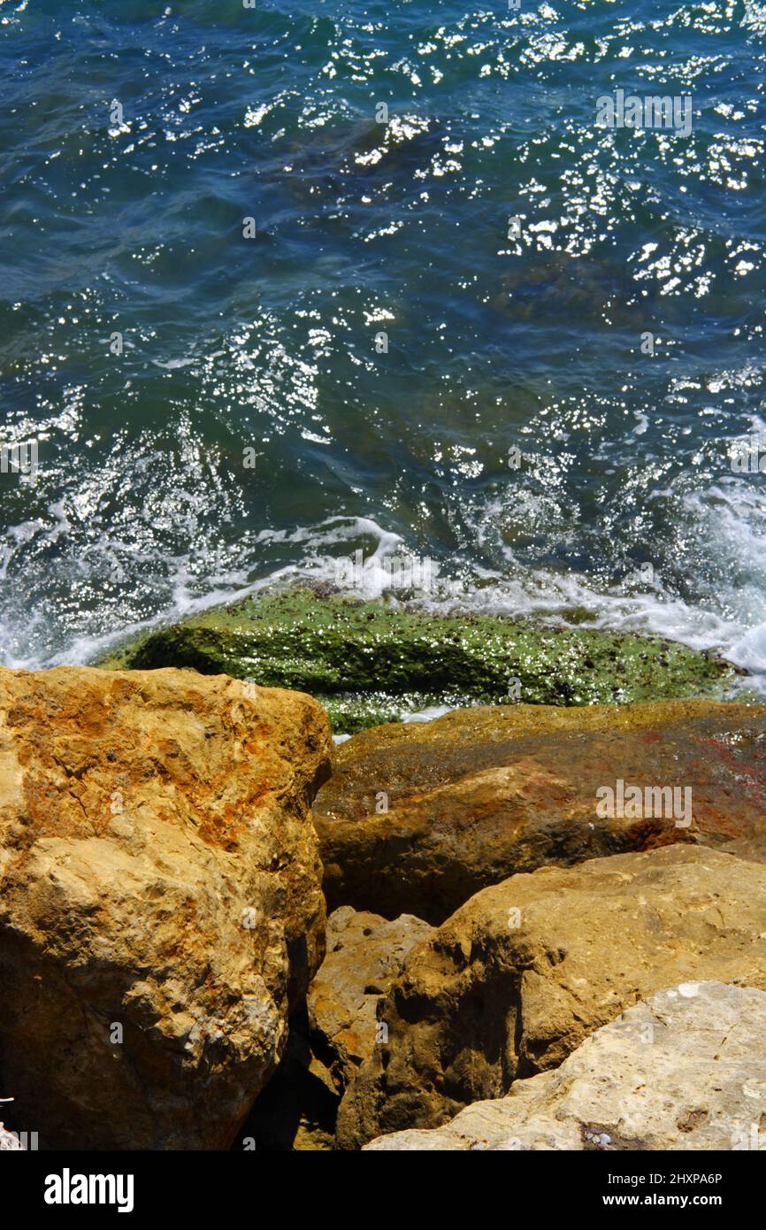 Waves bursting over rocks hi-res stock photography and images - Alamy