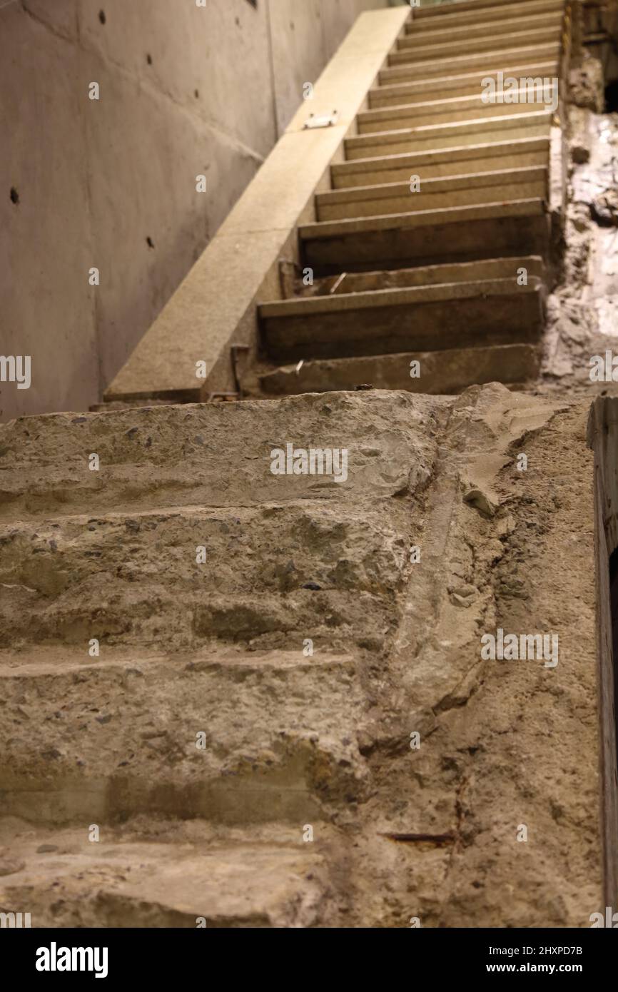 World trade center fragments hi-res stock photography and images - Alamy