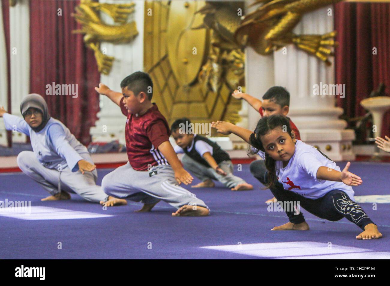 Wushu martial arts training session at Harmony Wushu Indonesia, Bogor ...