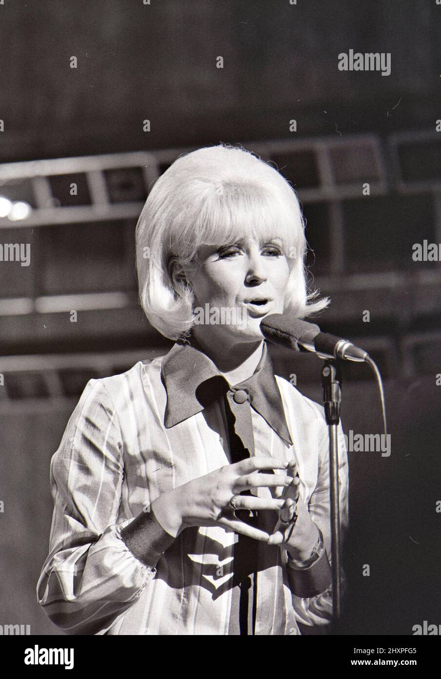 DUSTY SPRINGFIELD (1939-1999) English pop singer onReady, Steady, Go ...