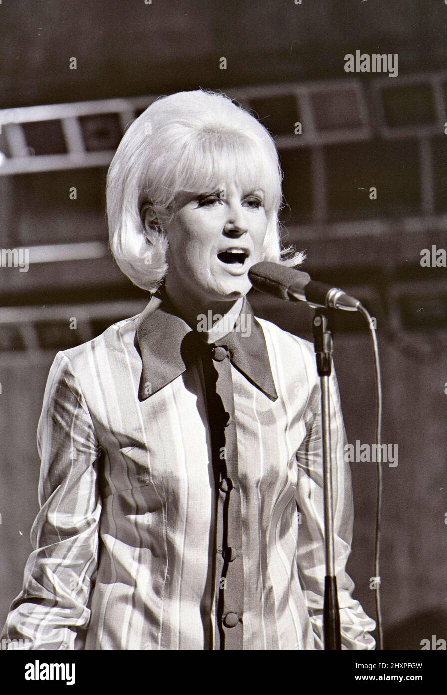 DUSTY SPRINGFIELD (1939-1999) English pop singer onReady, Steady, Go ...
