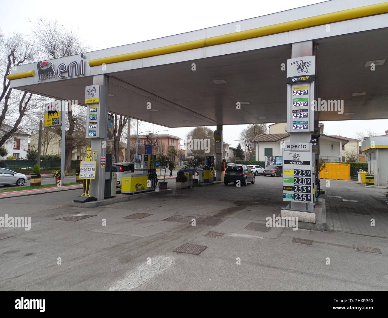 Petrol station pump euro hi-res stock photography and images - Alamy