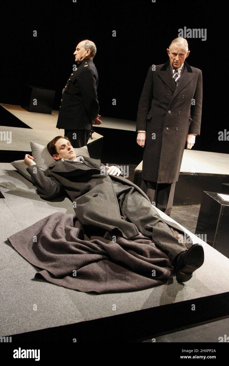 l-r: Richard Goulding (John Amery), (rear) Bill Thomas (The Warder ...