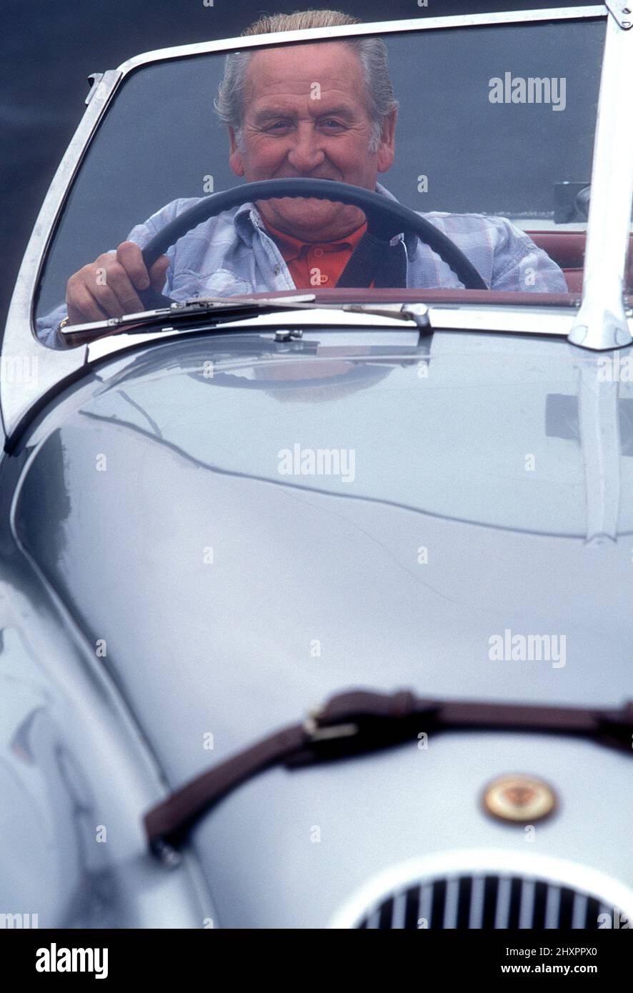 Norman Dewis Jaguar test driver who tested 25 models including XK120 C ...
