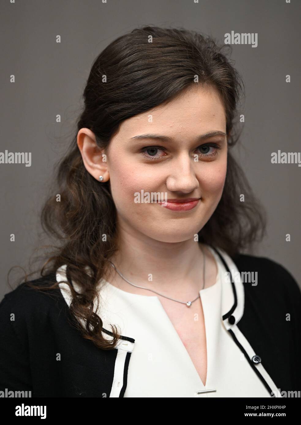 Laura hinze hi-res stock photography and images - Alamy