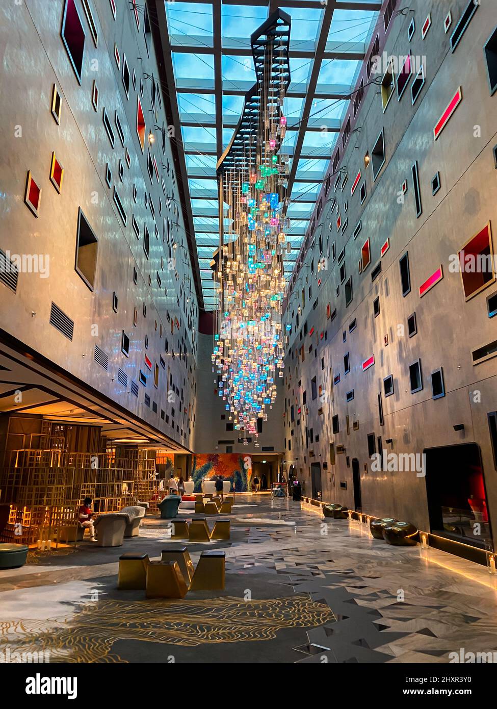 W Hotel, The Palm, Dubai Stock Photo - Alamy