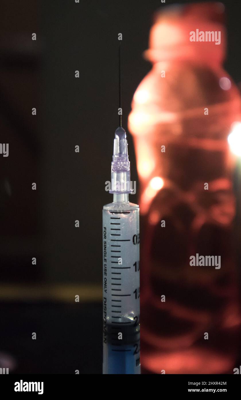 Diabetic insulin injection kit hi-res stock photography and images - Alamy