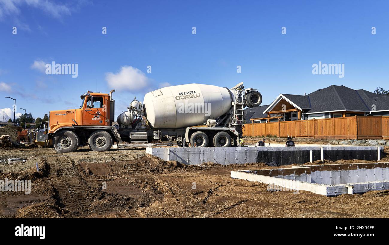 G30N Ground Slab Discharge Using 20 Tonnes Crane Readymixed, 50% OFF