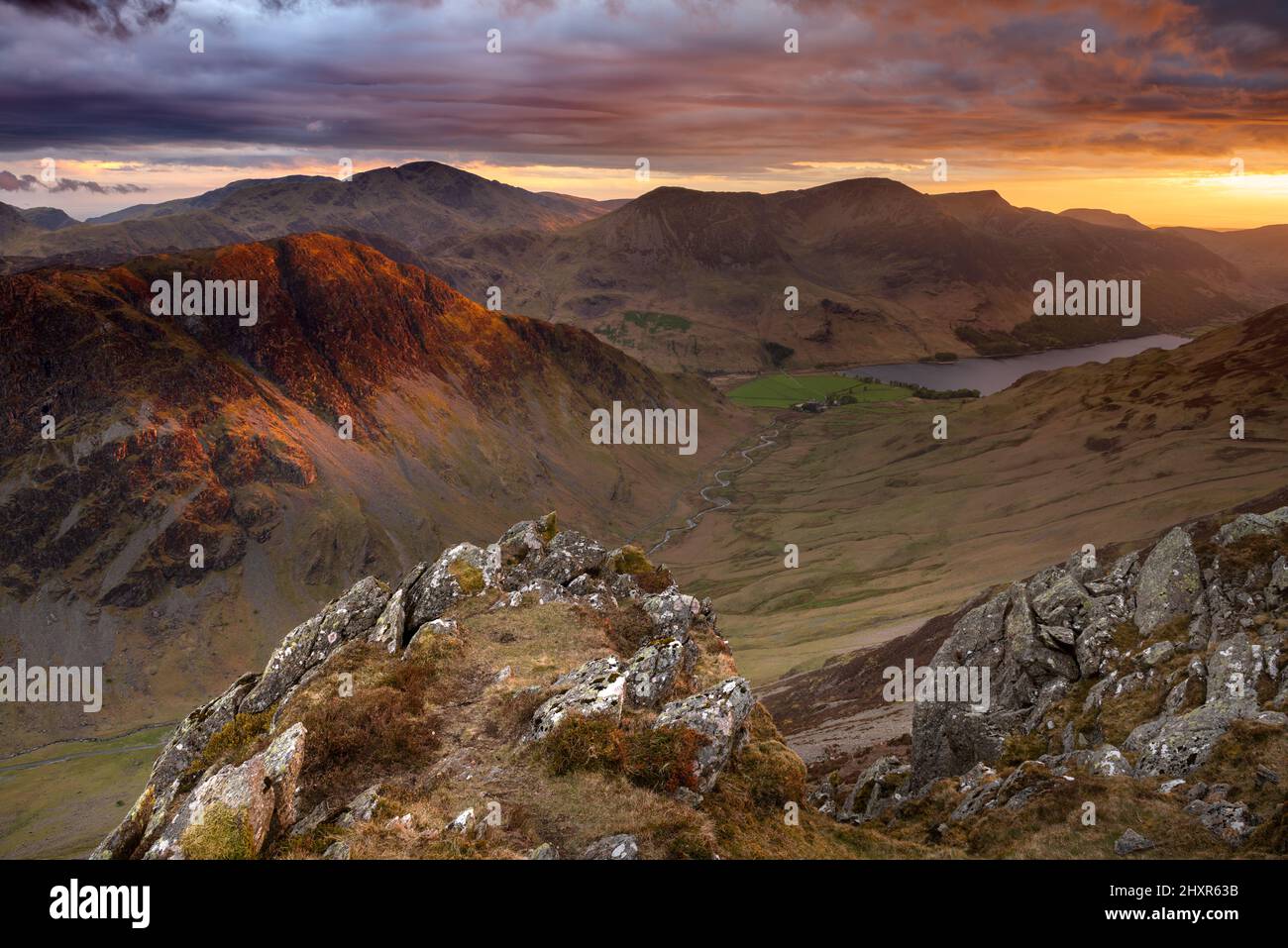 Stunning panoramic view of Cumbrian mountains with dramatic sunset in ...
