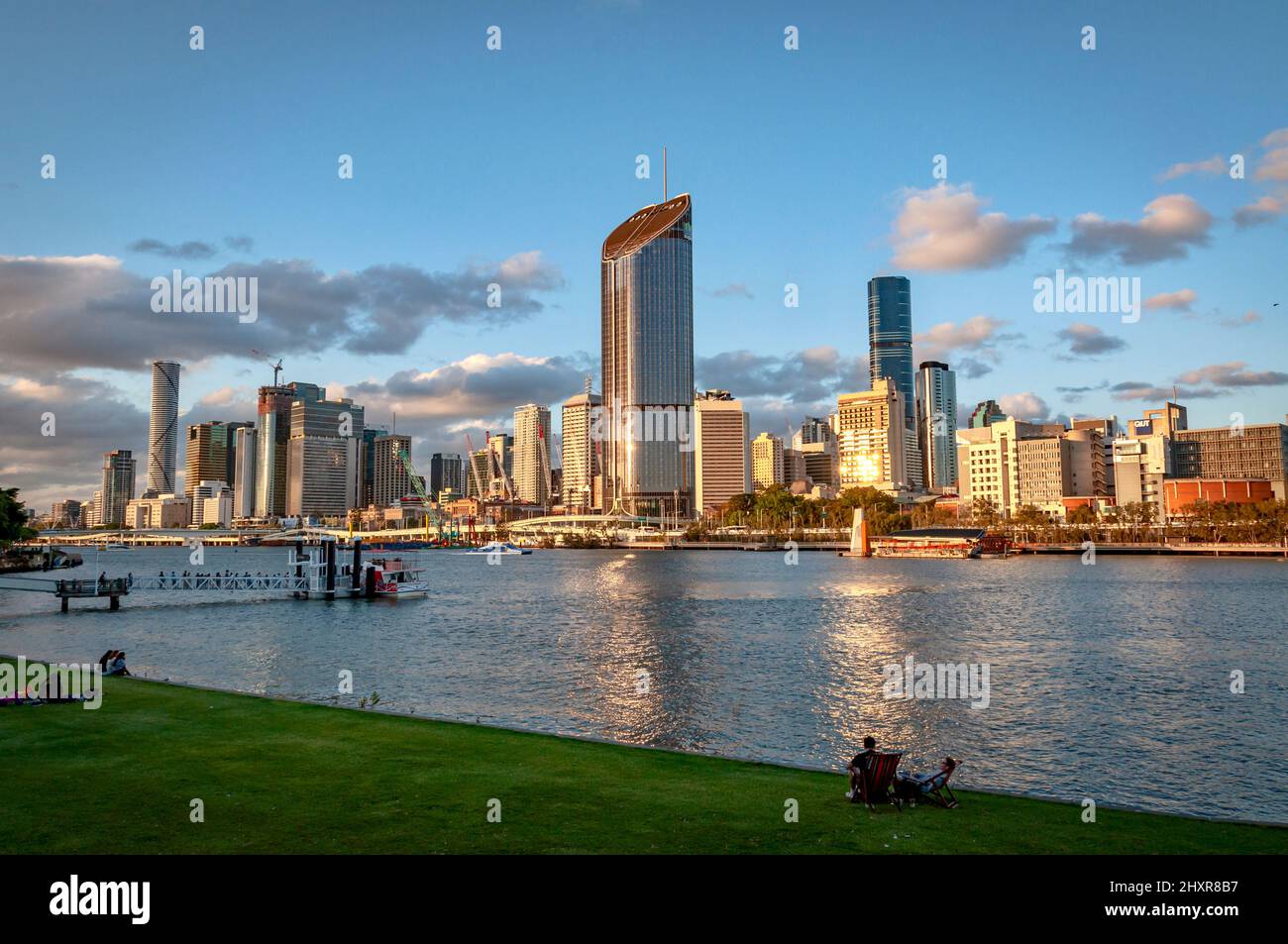 Brisbane sunny cityscape Stock Photo - Alamy