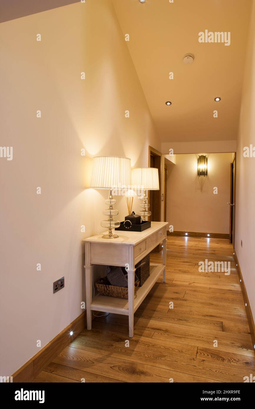 Shepperton house hi-res stock photography and images - Alamy