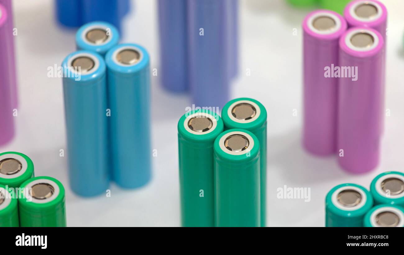 New Colour Coded Round Lithium Ion Battery Cells Stock Photo - Alamy