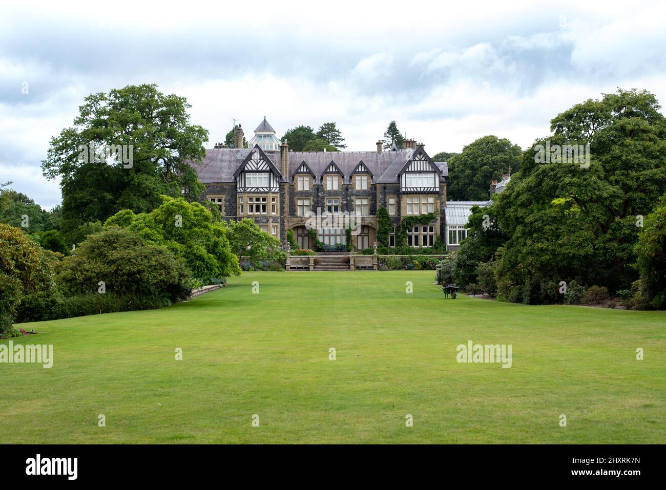 Closeup of the National Trust Bodnant Hall and gardens Stock Photo - Alamy