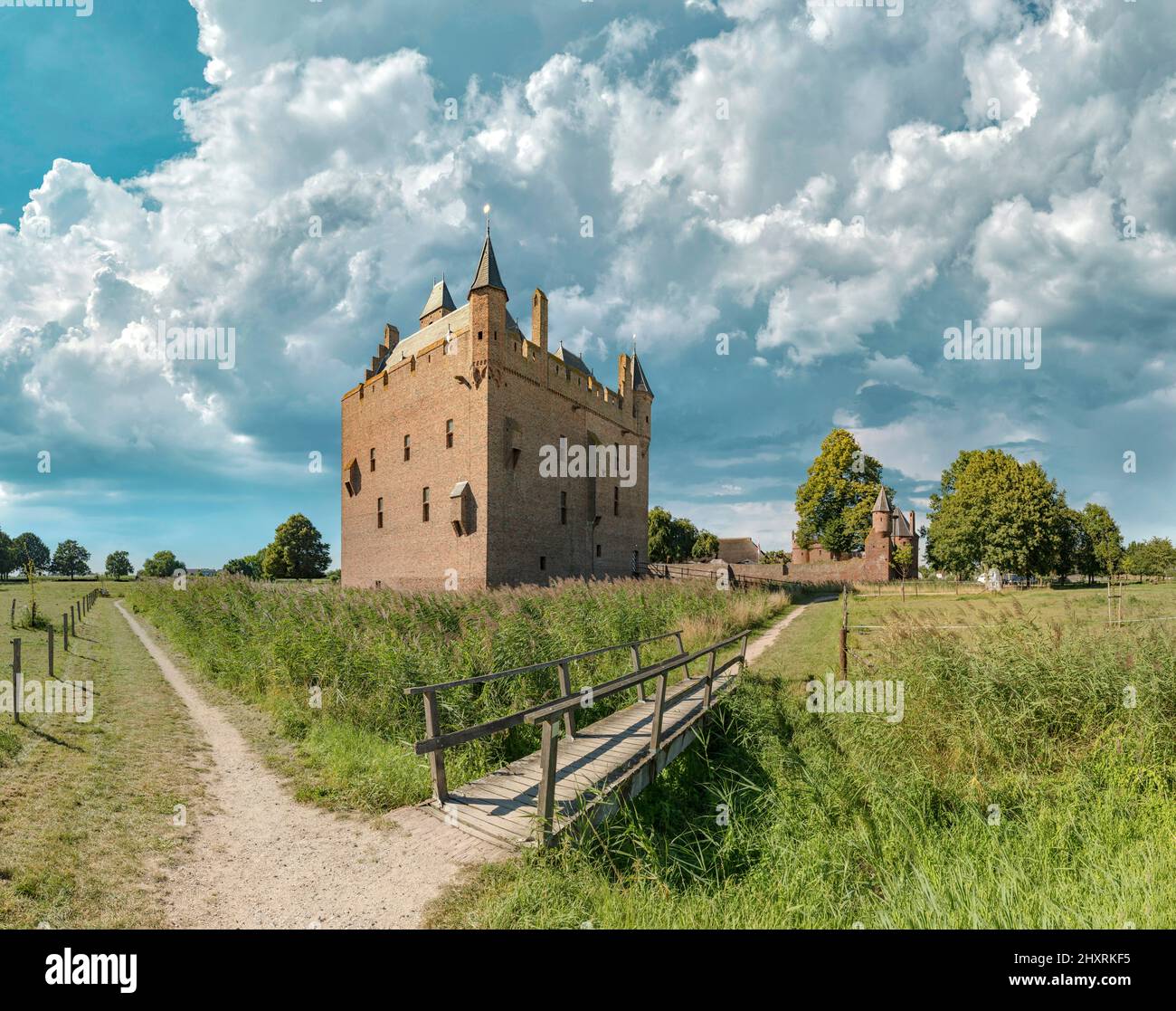 Castle doornenburg hi-res stock photography and images - Alamy