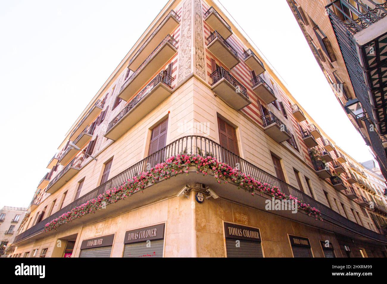 Corner commercial and residencial building complex Stock Photo - Alamy